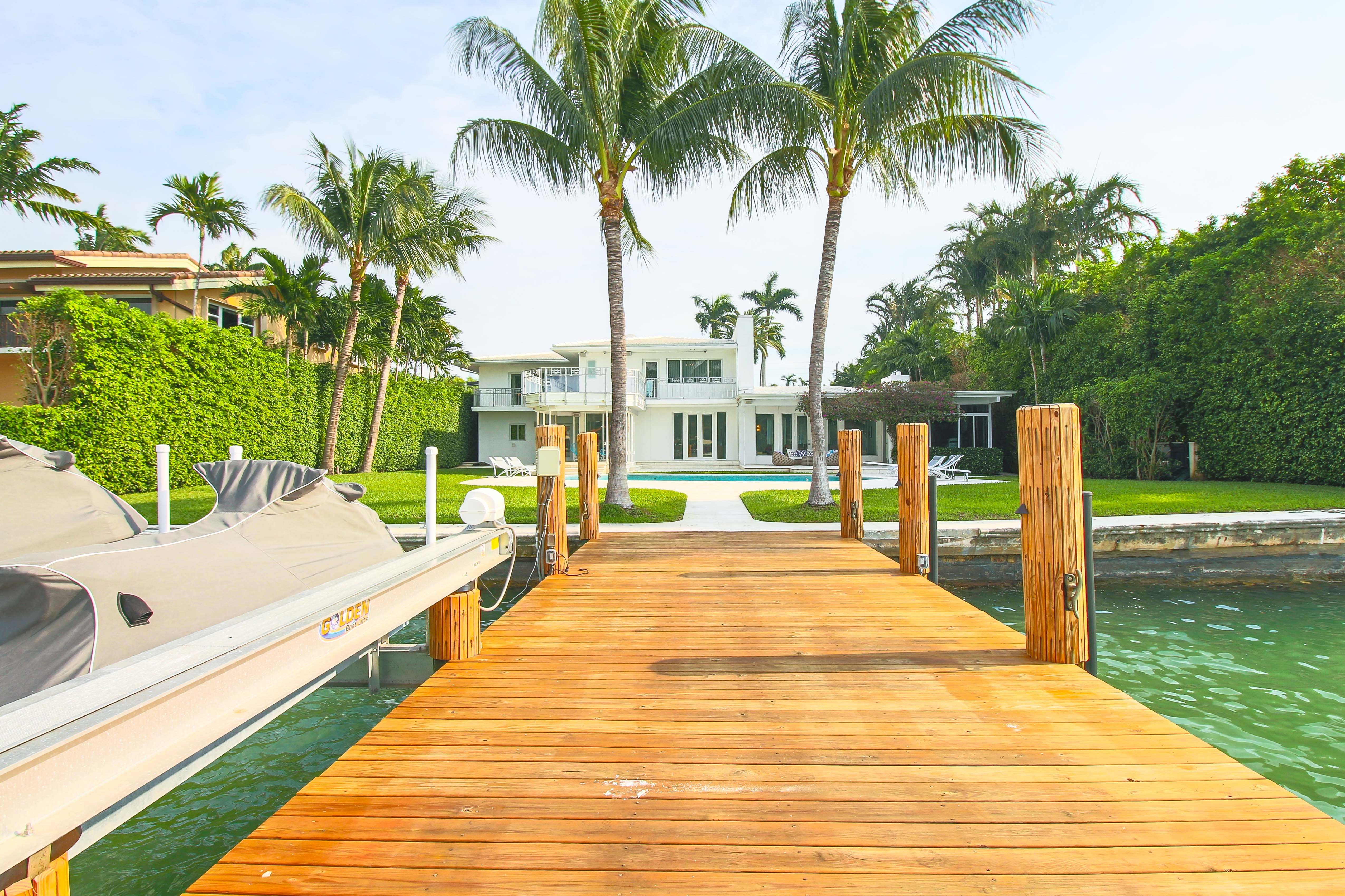 Just Listed! Waterfront home on N Bay Road